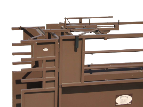 Roping Chute - Blattner